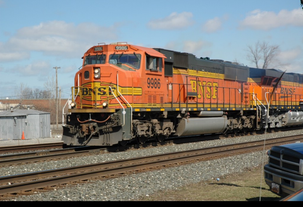BNSF 9986, West on CSX